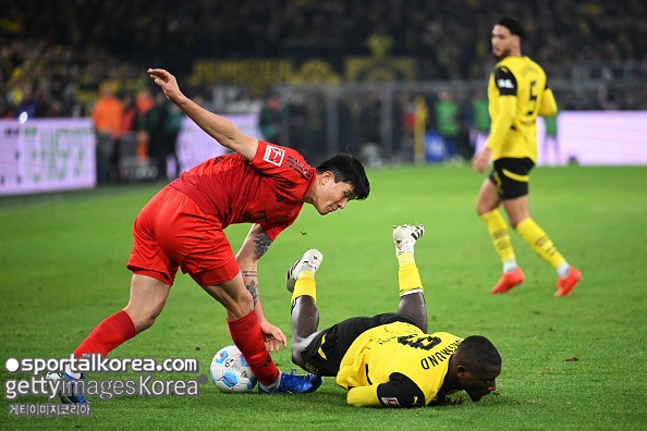 충격 김민재 손흥민 전철 밟는다발목 다치고 눈두덩이 찢어져도 계속 출전 예정
