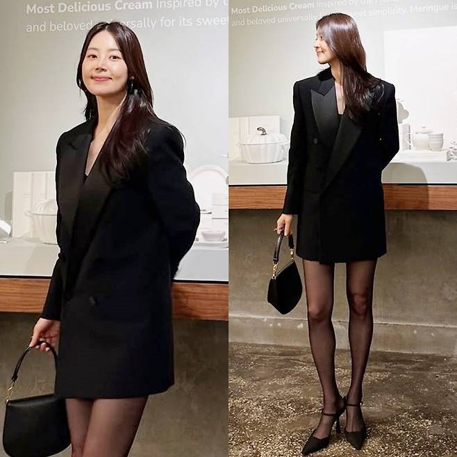 한지혜 겨울에도 하의실종 퀸 예쁜 엄마의 클래식 와이드 카라 재킷 슈트룩 패션엔