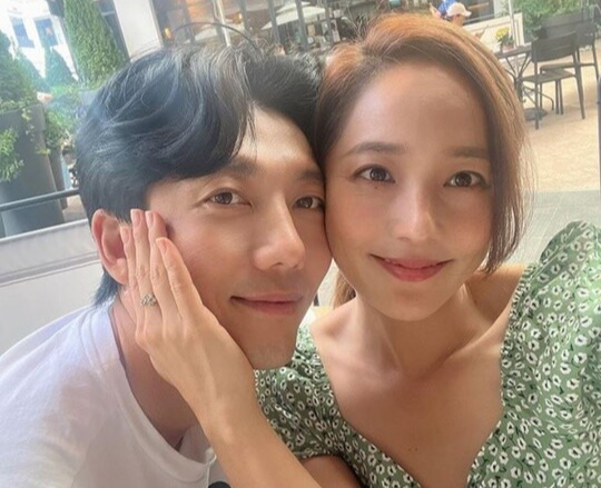 1년 넘게 교회에서 비밀 연애하다가 결혼한 연예인 부부 삶은영화