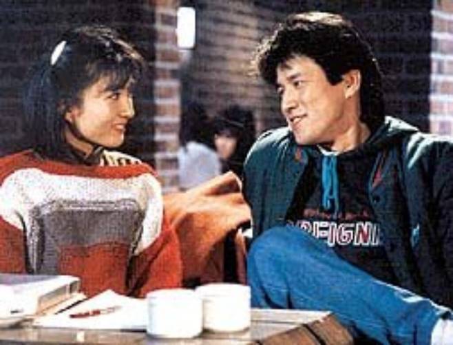 19살 연하와 결혼해 49세에 딸 낳았다 셀럽스케치