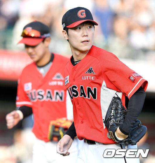 2017 거인 군단 마지막 가을야구 멤버 한때 핵심 필승조 2025시즌 Ps 미스터 제로 시절의 모습 회복할까