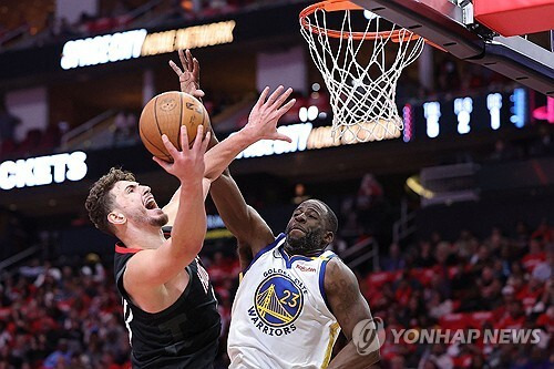 Nba ‘4쿼터 3분 동안 무득점 골든스테이트 센군 앞세운 휴스턴에 충격의 역전패