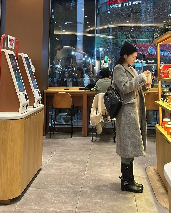 전진 아내 류이서 대왕 텀블러 구매 실패 아쉬운 포옹으로 따스한 코트룩 뷰티는 내운명