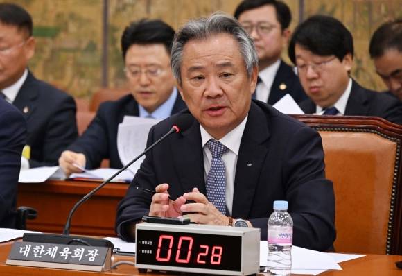 이기흥 3선 막자”난립한 대한체육회장 후보들 17일 단일화 회동