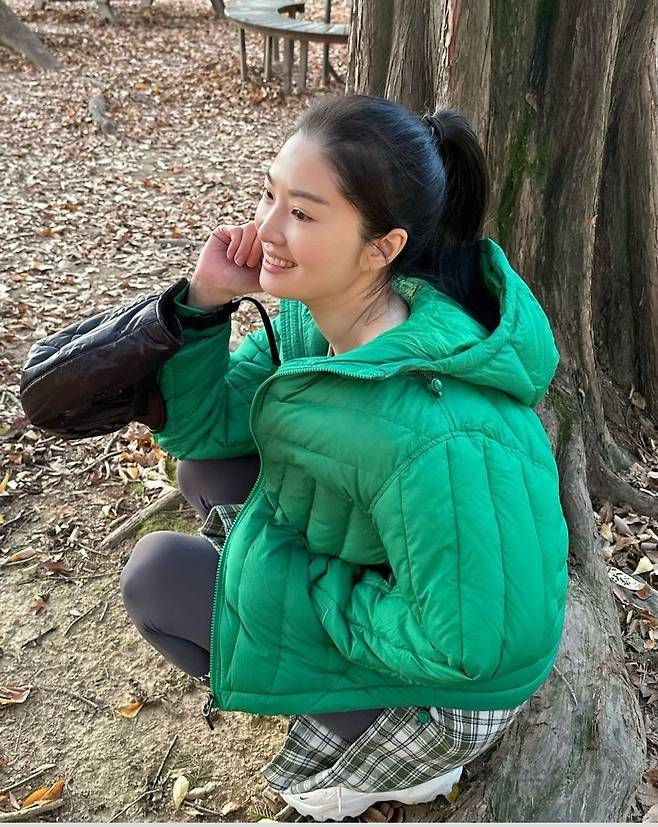 전진♥ 류이서 셔츠패딩 레이어드 레깅스로 완성한 겨울 애슬레저룩 스타와 라이프