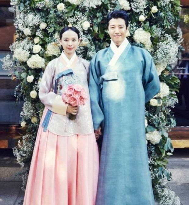 이혼하자마자 동거하고 있다 고백한 탑배우 스포엔 뉴세이