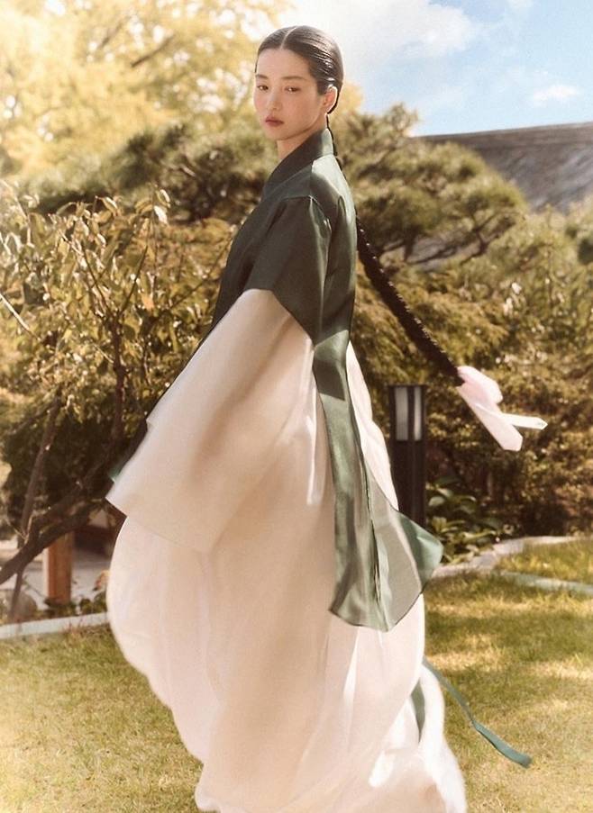 김태리 숨멋 한복 자태 한 폭의 그림 같은 단아한 한국의 멋 패션엔