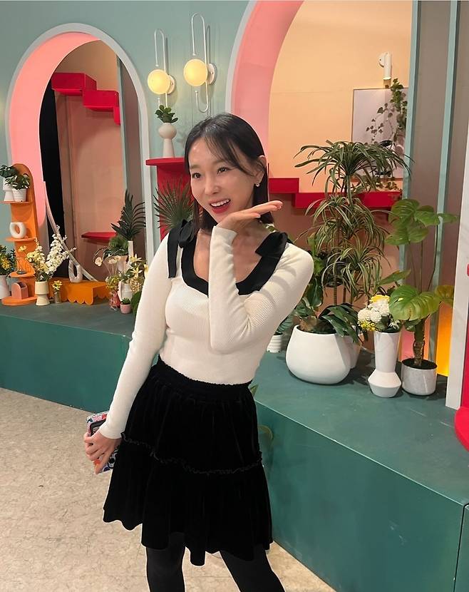 이지혜 이렇게 마르고 예뻤어 44세 나이 잊은 리즈시절 요정미 미니스커트룩 뷰티는 내운명
