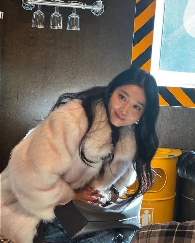 오윤아 전직 레이싱 모델의 품격 44세에도 빛나는 완벽 비주얼과 스타일링 스타와 패션