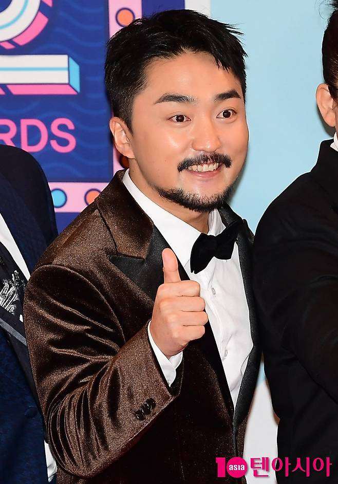 공개 연애 유병재 ♥이유정과 크리스마스 데이트 계획뭐 할 거예요선넘클