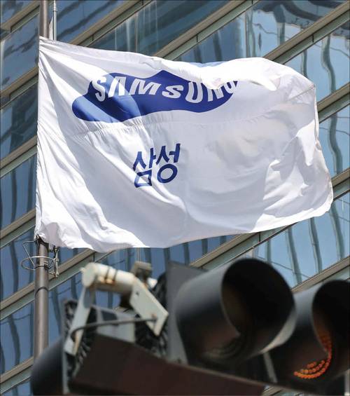 ‘절체절명 삼성전자 주도권 되찾을까
