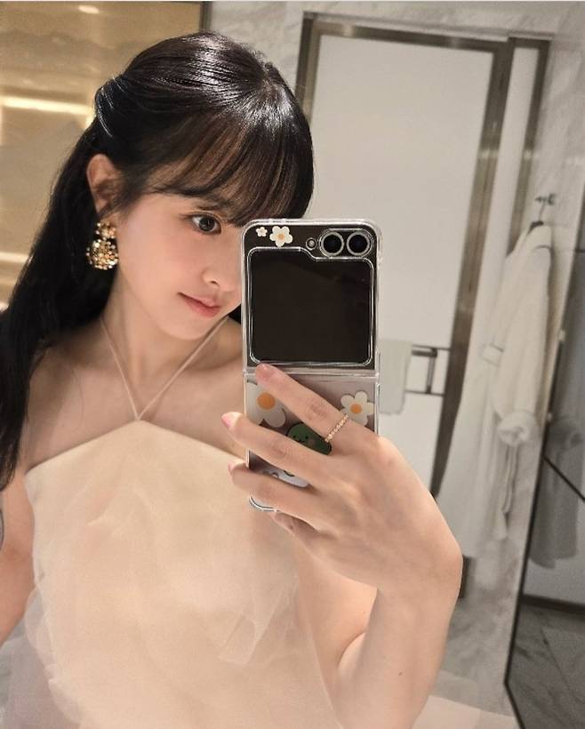박보영 디즈니에서 빛난 공주님 미모 드레스룩으로 전 세계 사로잡아 스타와 라이프