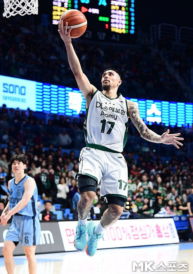 ‘태술볼’ 악몽의 X-마스 위기서 웃었다! 소노, 4743명 팬과 함께 창단 첫 크리스마스 승리 및 3연승…DB 2연패 늪 [MK고양]