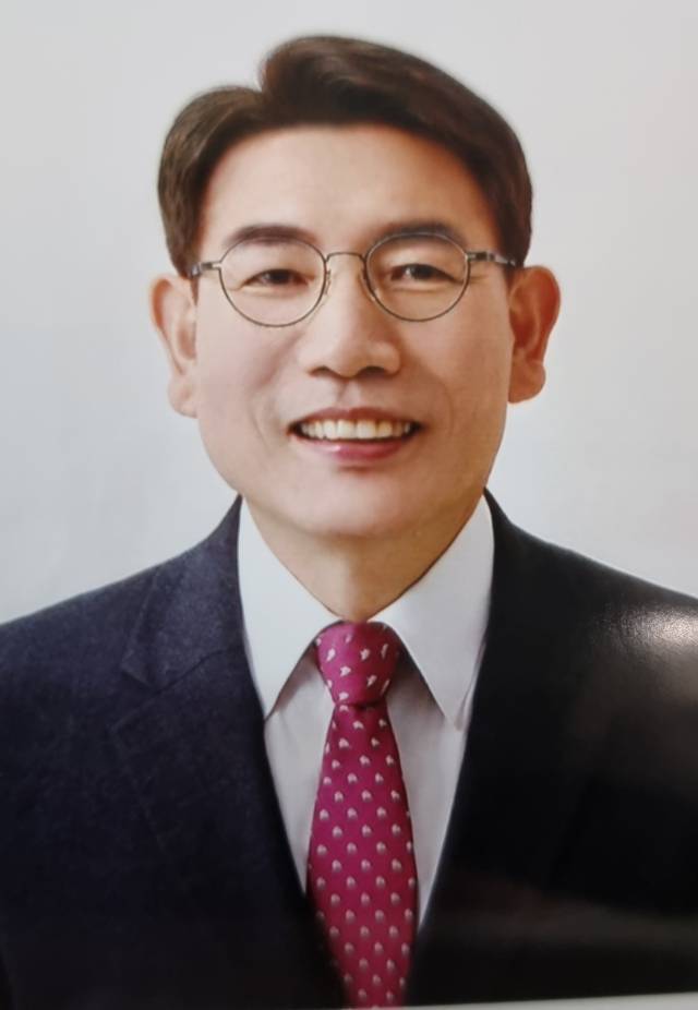 최태호의 우리말 바로 알기 ‘맨입과 ‘콩고물