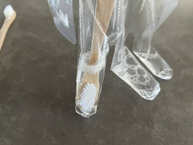 우리 가족 칫솔을 전부 위생장갑에 넣어 보세요~ 대박입니다 오늘살림루틴