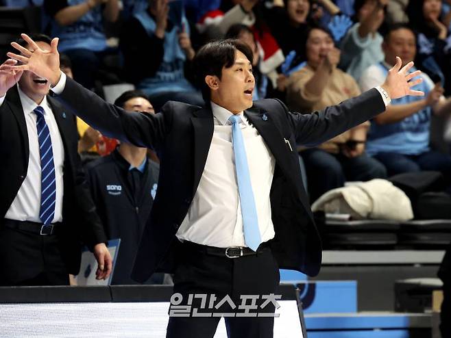 ‘5연패 정관장 새해맞이 김상식 감독 복귀 분위기 너무 내려앉아 수비로 끌어올려야” Is 안양