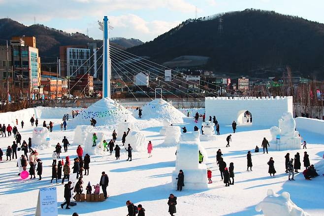 작년에만 10만 명 외국인도 반한 국내 대표 겨울 축제 여행을말하다