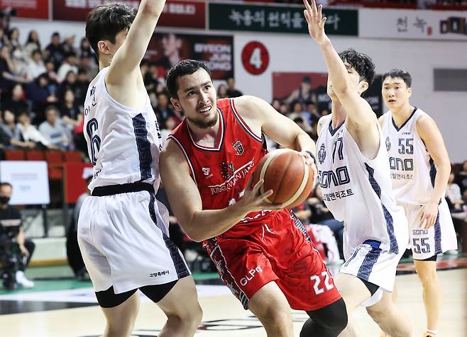 창단 첫 최하위 위기 2년 만에 몰락한 정관장의 현실