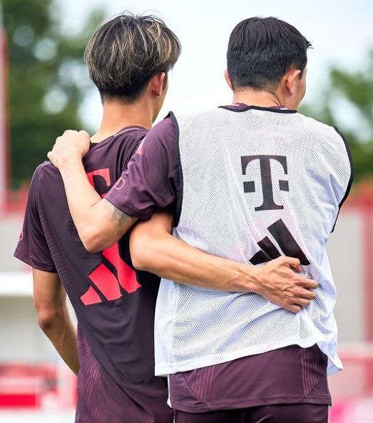 분데스1st 짧은 휴가 끝 독일 돌아간 김민재 노이어와 함께 포착 이제 혹사는 끝났나 부상자 속속 복귀