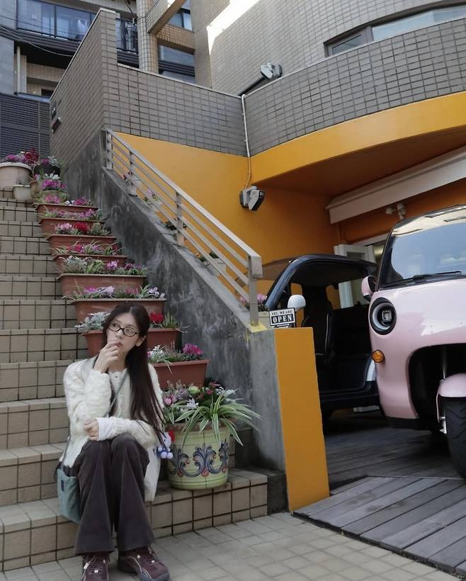 무용하면서 상위권 성적 유지 수석입학까지 했던 우등생 여배우러블리한 니트 데일리룩 스타와 패션