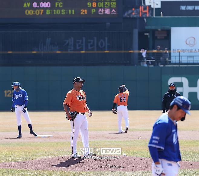Kbo 투수들의 팔꿈치가 위험하다 Mlb는 선수 반발 5년 뒤 결과는 어떨까
