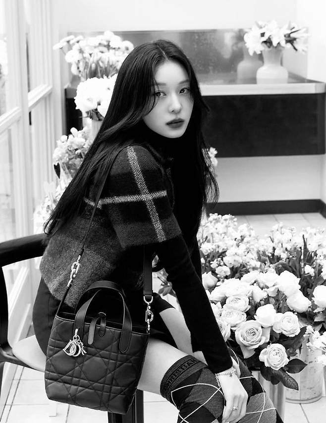 김연아 영and리치의 진수 분위기 올킬 디올백만 들어도 우아 럭셔리 외출룩 패션엔