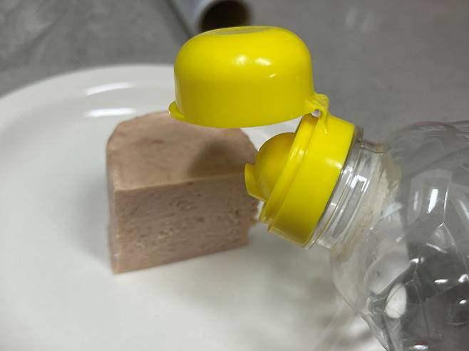먹다 남은 스팸 그냥 보관하지 마세요 유해 물질 다 먹는 겁니다 텐꿀팁