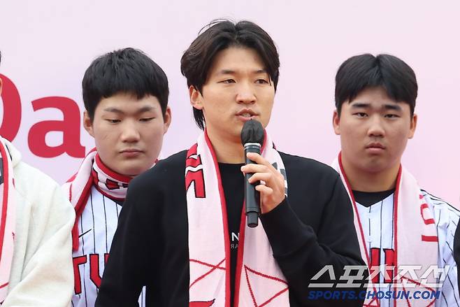 8월 0213→9월 0351 여기에 Fa 대박의 키가 숨어있다 우승탈환하면 주장 리더십은 α Sc포커스