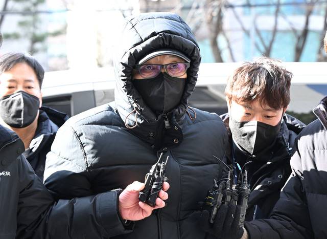 ‘묵묵부답 건진법사 전성배 구속영장 재심사 출석