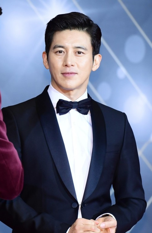 고수가 너무 예뻐 넋놓고보다 눈도 못 마주쳤다는 여배우 스포엔 뉴세이