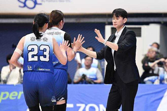 20살에 공헌도 리바운드 1위 해본 이가 있나요 이시준 감독대행의 힘 있는 반문왜