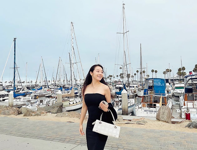 서울대 나와 서울대 의사와 깜짝결혼한 미모의 배우해외에서 신혼즐기는중여행룩 셀럽뉴스