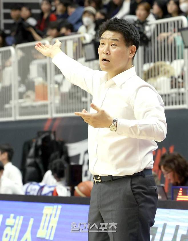 ‘2연승·4위 도약 조상현 Lg 감독의 미소 먼로 형님 체력적으로 힘들 텐데” Is 승장