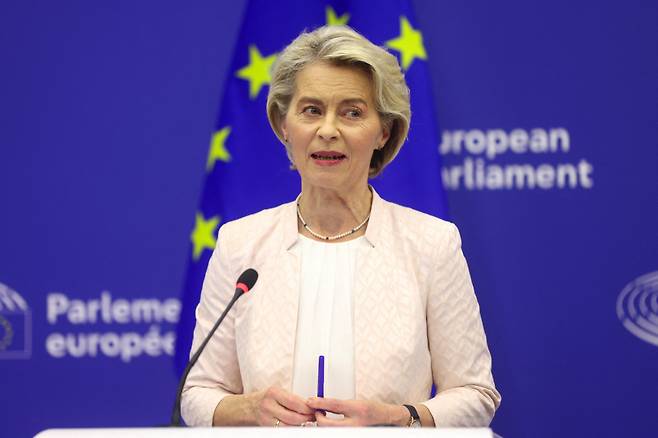 트럼프 취임식 초대 못 받은 Eu 수장불화 깊어지나