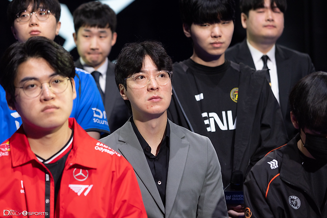 T1 김정균 감독 아쉬운 부분은 패배했다는 점 말고는 없다