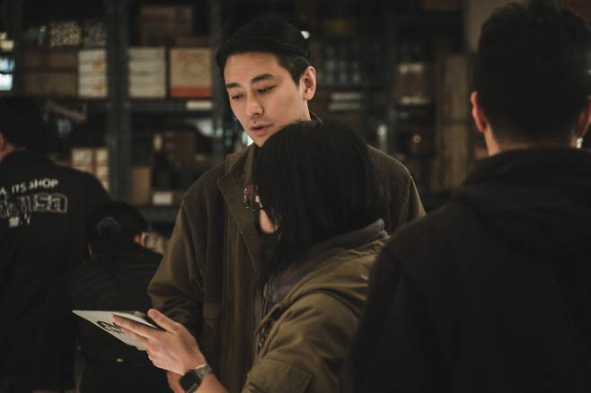 구조견도 연기 잘하던데요손님 만난 주지훈의 조명가게 En터뷰