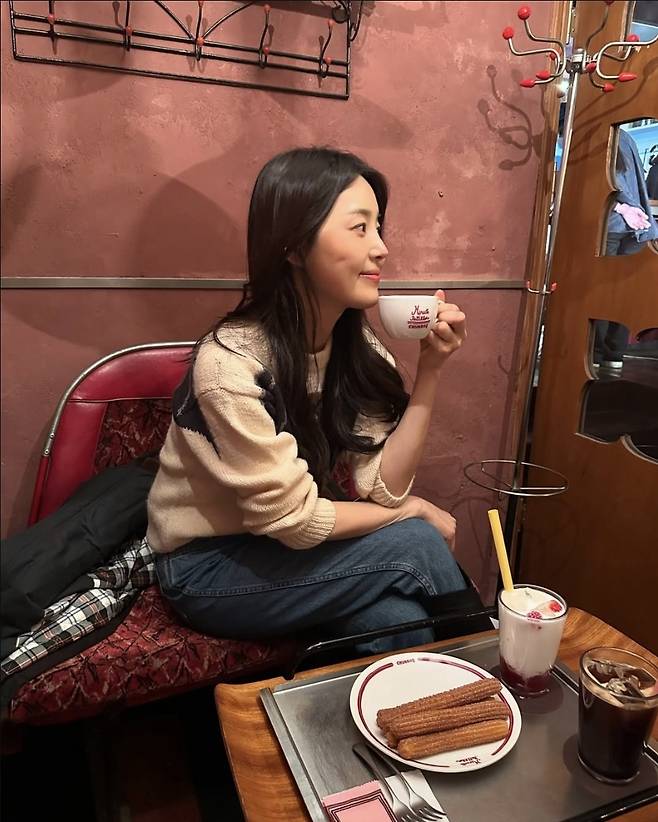 한지혜 이렇게 마르고 예뻤어 172cm 47kg 청바지가 헐렁 부츠 안에 들어가네 뷰티는 내운명