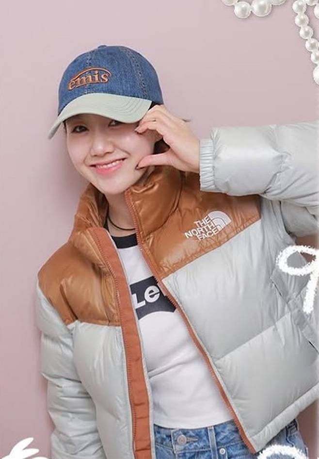 진지희 하이킥 빵꾸똥꾸 벌써 25살 찢청에 숏패딩 변함없는 귀요미 데일리룩 패션엔