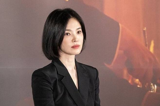 경사났네 아시아 최초로 럭셔리 뷰티 브랜드의 엠버서더가 된 여배우 요즘뭐하니