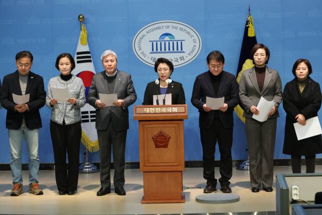 조국혁신당 폭도의 사법부 침탈···與 교사·조장 법적 책임 검토”