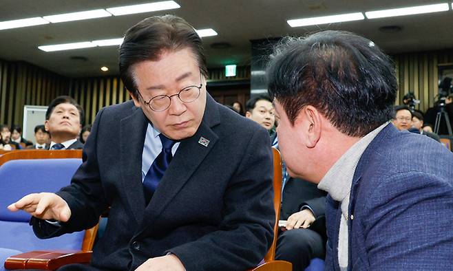거센 대출금리 인하 압박 은행권 가산금리 손질하나