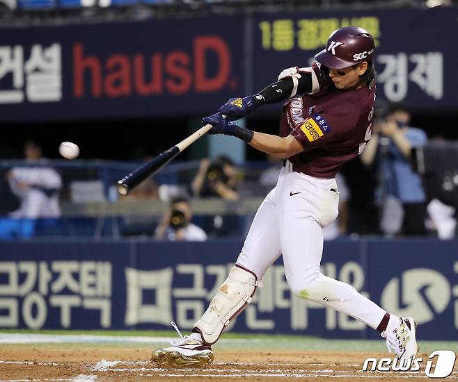 4년 차 바람의 손자·천재 타자도 못 밟은 5억 연봉 Mvp 김도영이 점령 임박또 리그 역사 새로 쓰나