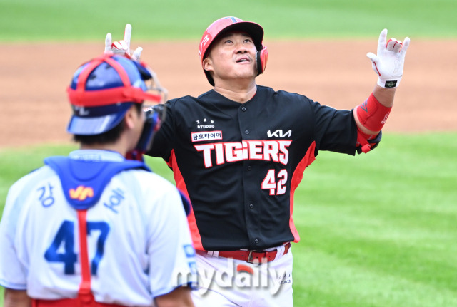강민호 형 Ks 냄새 많이 맡으십시오” Kia 36세 우승포수가 걷는 길리빙 레전드들 사이의 어딘가