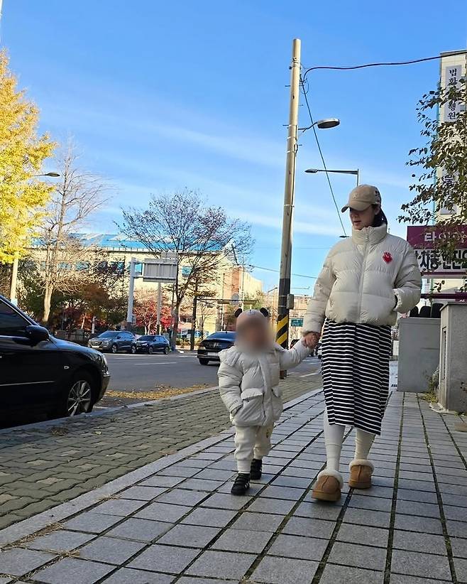 ‘둘째 출산 우혜림 붕어빵 子 육아 지쳤나 점점 편해지는 등원룩”