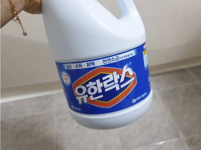 변기 메지에 곰팡이가 피면 이렇게 하세요 속이 다 시원합니다 오늘살림루틴