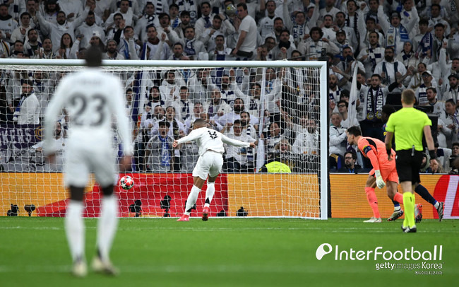 누가 레알 역대 최악 영입이래 음바페 Ucl 51호골→앙리 넘었다레알 잘츠부르크에 5 1 대승