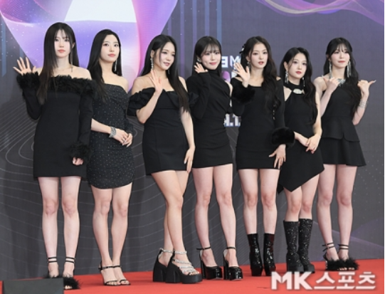 새로운 시작 앞둔 프로미스나인 5人 팀명 논의 속 팬들과 약속 지킨다