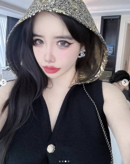 박봄 11kg에서 더 뺐나탄수화물 끊고 돌아온 전성기 인형 비주얼