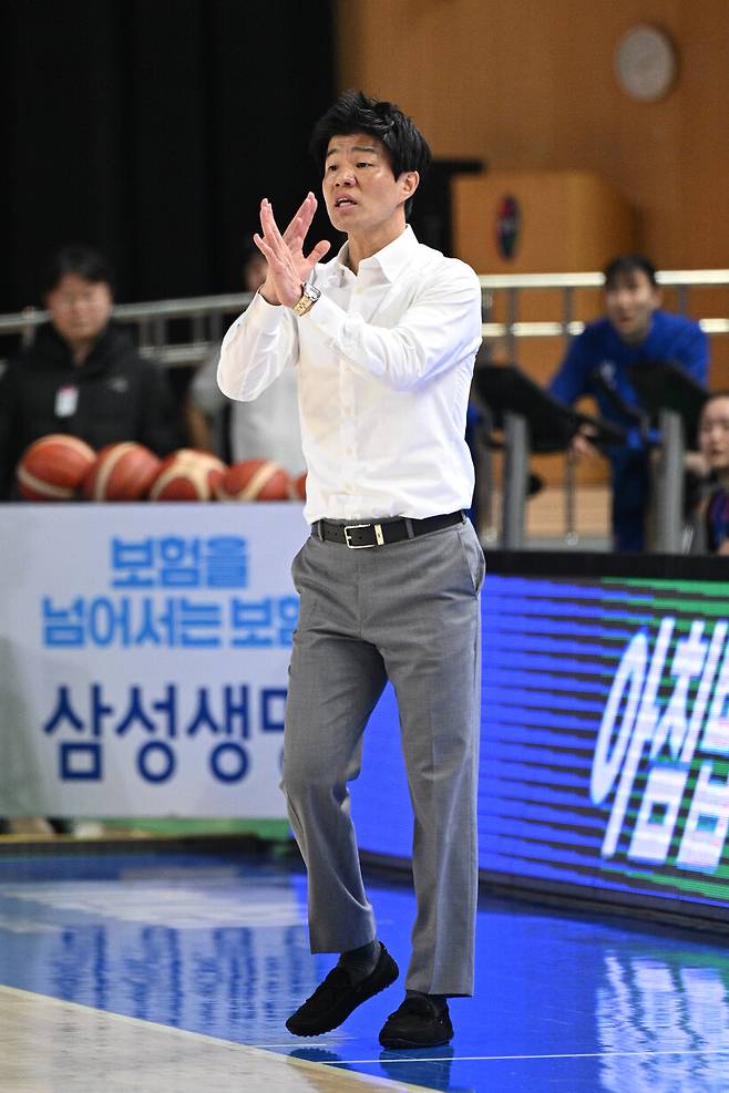 ‘7연패 탈출 김도완 감독 선수들이 열심히 한 결과가 나왔다”