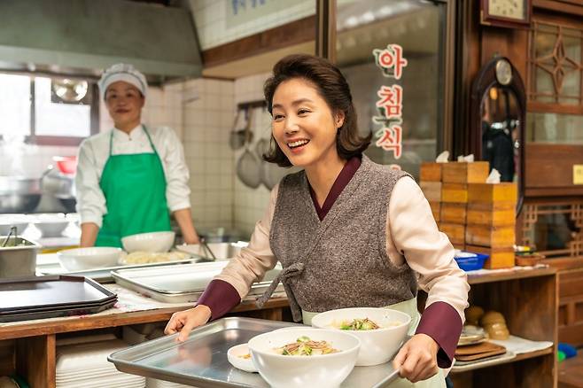 결혼 29년째 잉꼬 부부인줄 알았는데 재력가 남편과 별거중인 여배우 필더무비
